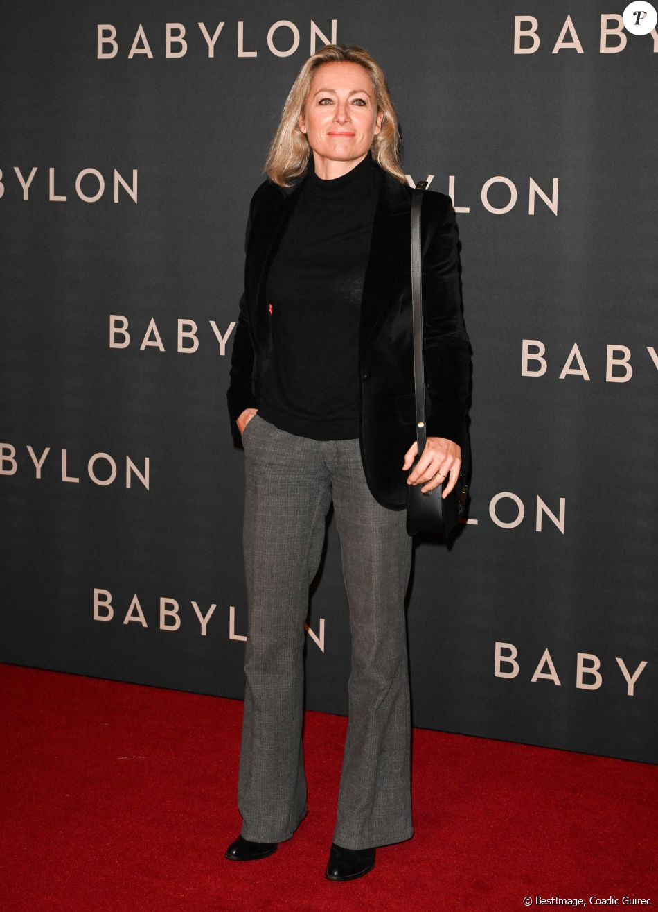 Anne-Sophie Lapix à la première du film Babylon au cinéma Le Grand Rex ...