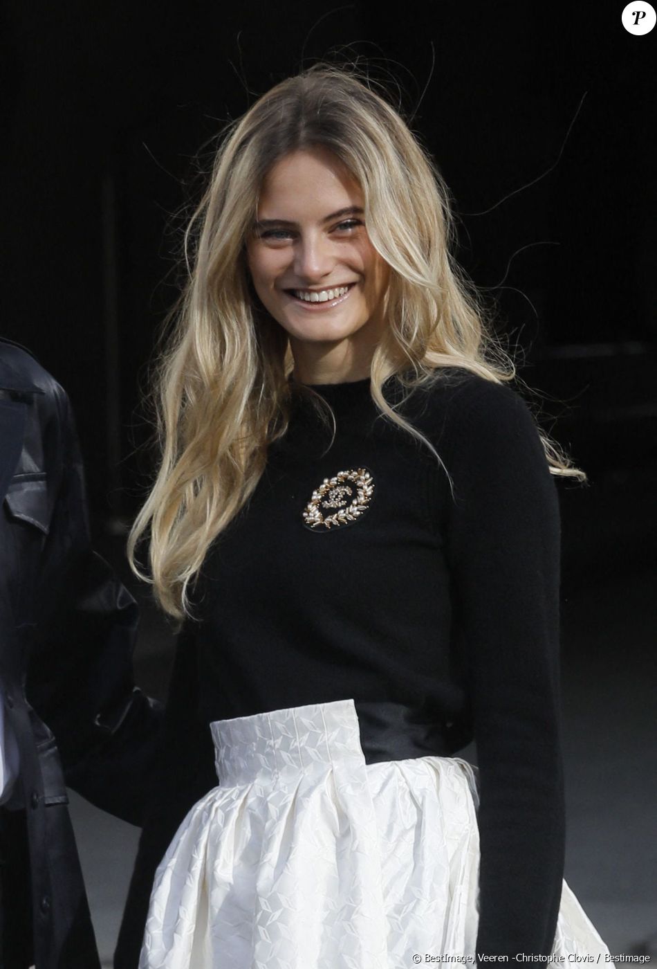 Violette Marie d'Urso - Arrivées des people au défilé Chanel collection ...
