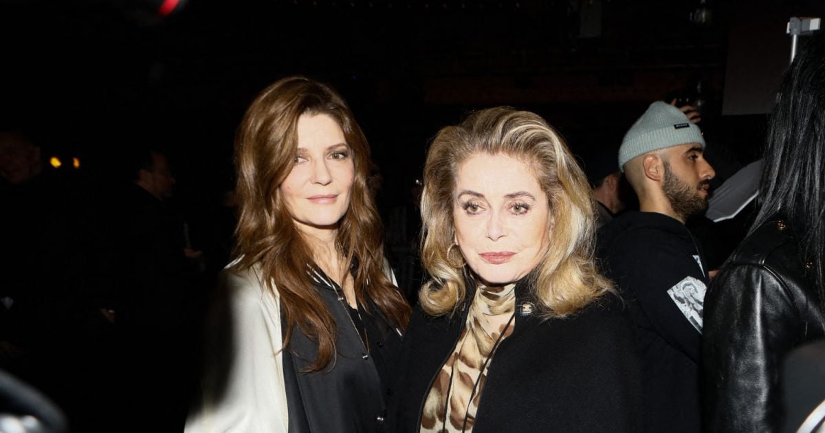 Catherine Deneuve et sa fille Chiara Mastroianni au défilé de mode Celine homme automne-hiver ...