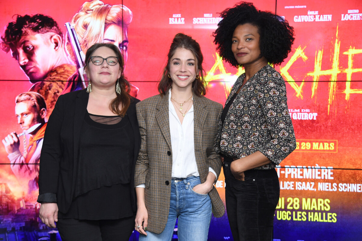 Photo : Emilie BavoisKhan, Alice Isaaz et Armelle Abidou - Avant ...
