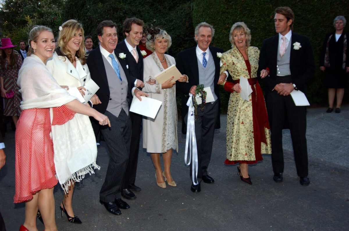 Photo : Mais également de sa soeur Annabel Elliot et de son amie Lady ...