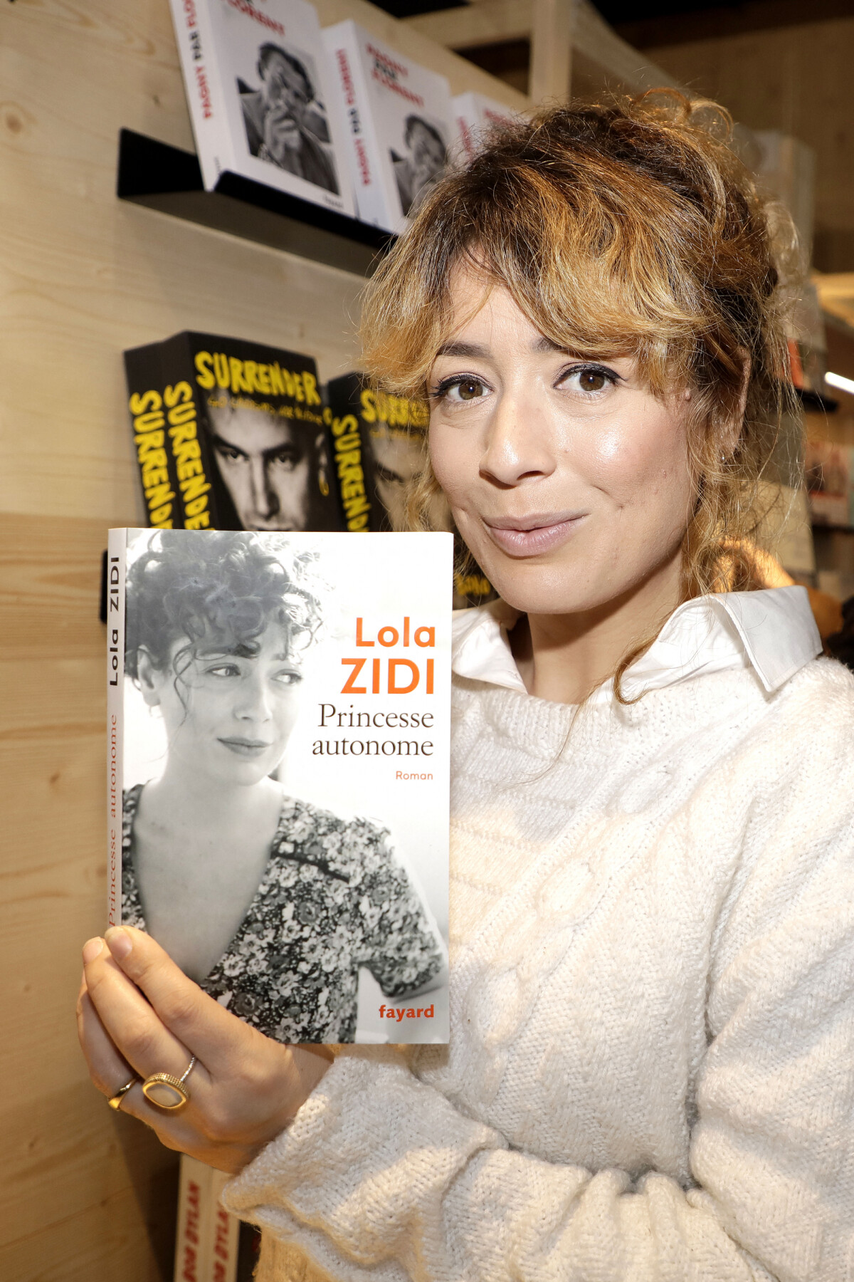 Photo : Lola Zidi ( Fille de Yves Renier et petite fille de Claude Zidi ...