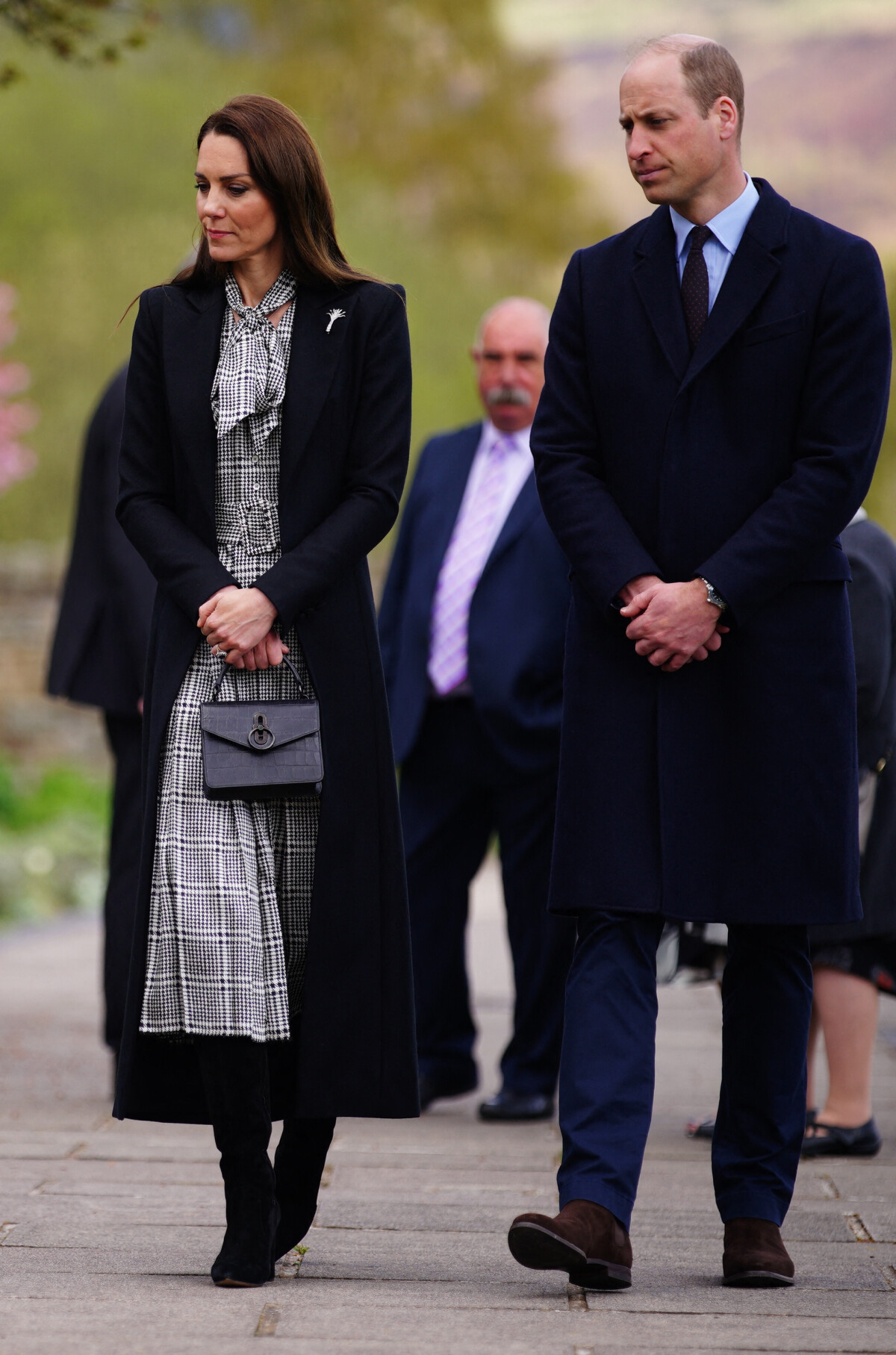 Photo : Désormais prince et princesse de Galles, ils ont rendu hommage ...