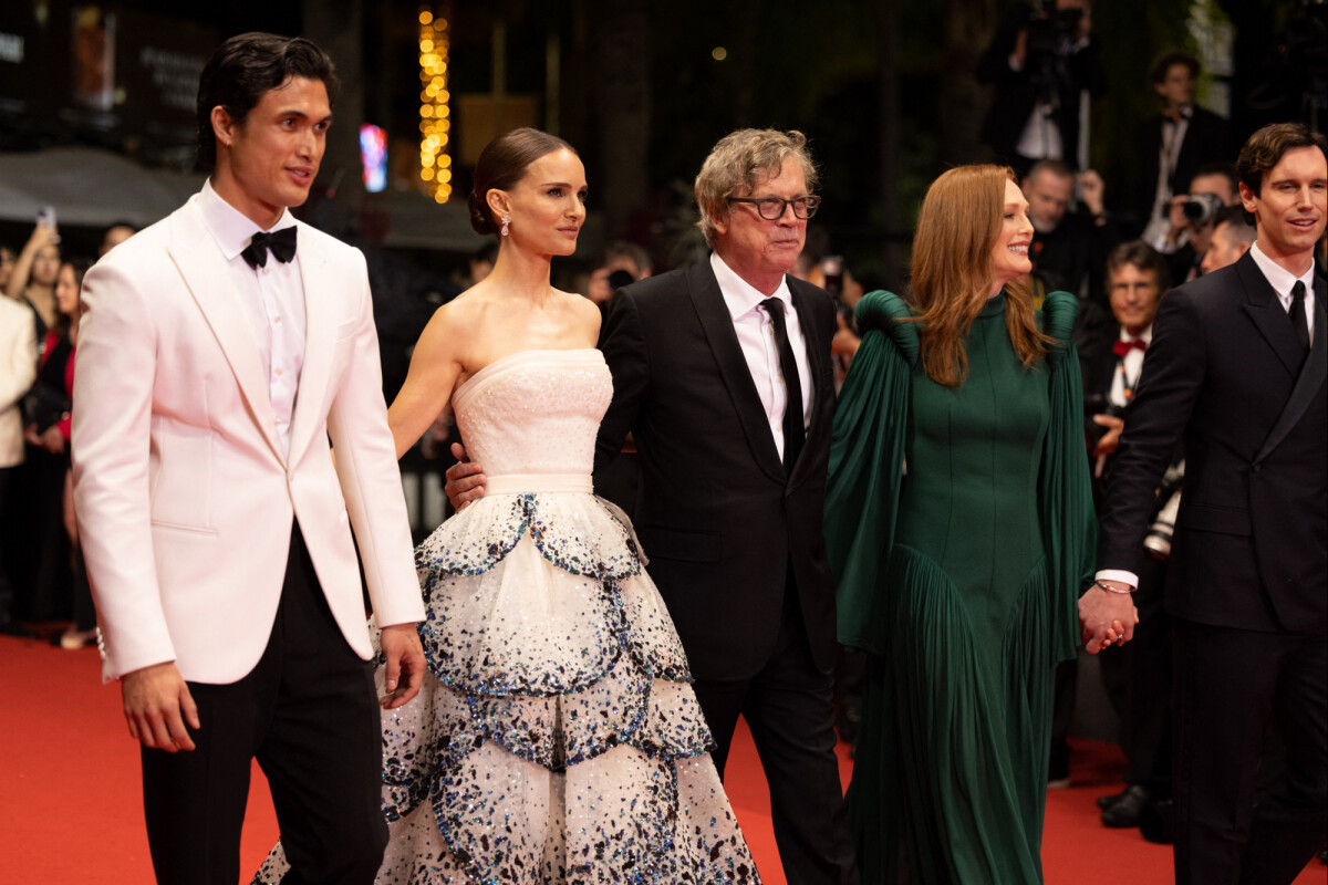 Photo : Charles Melton, Natalie Portman, Todd Haynes, Julianne Moore ...