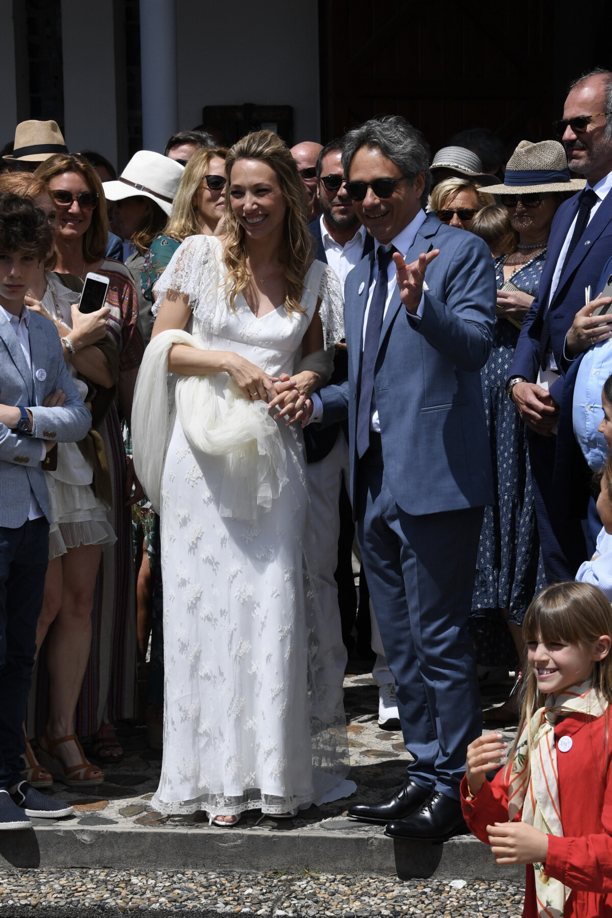 Photo : Laura Smet a épousé Raphaël Lancrey-Javal à l'église Notre-Dame ...