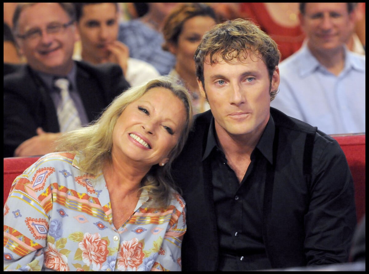 Photo : Véronique Sanson et son fils Christopher Stills - Purepeople