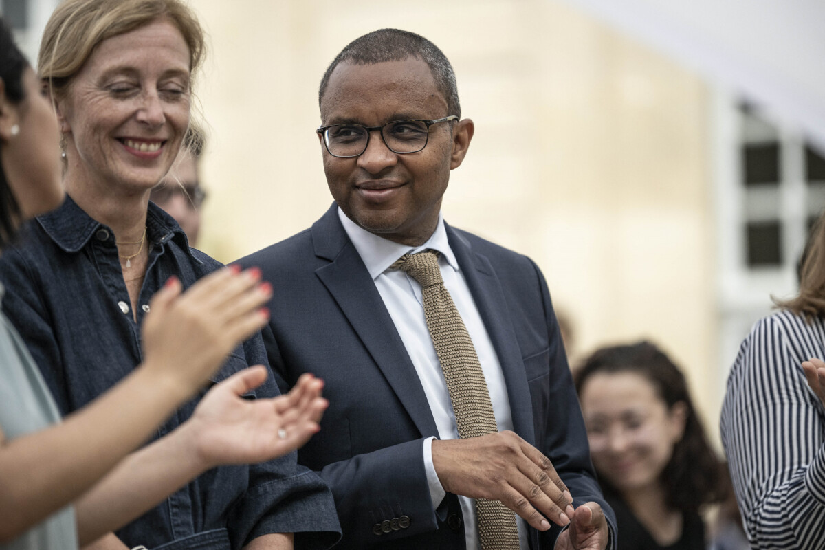 Photo : Pap Ndiaye, ministre de l'Éducation nationale et de la Jeunesse - La première ministre ...
