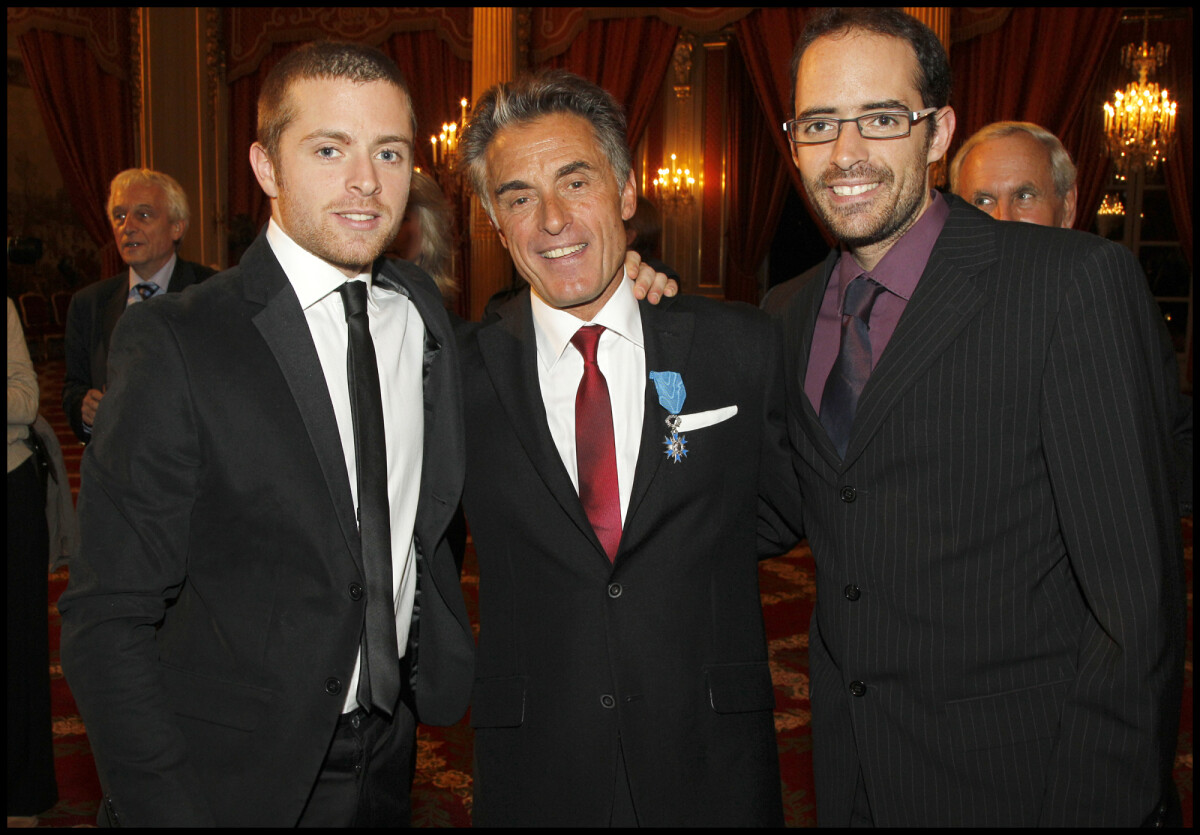 Photo : Gérard Holtz et ses deux fils Julien et Antoine - Purepeople