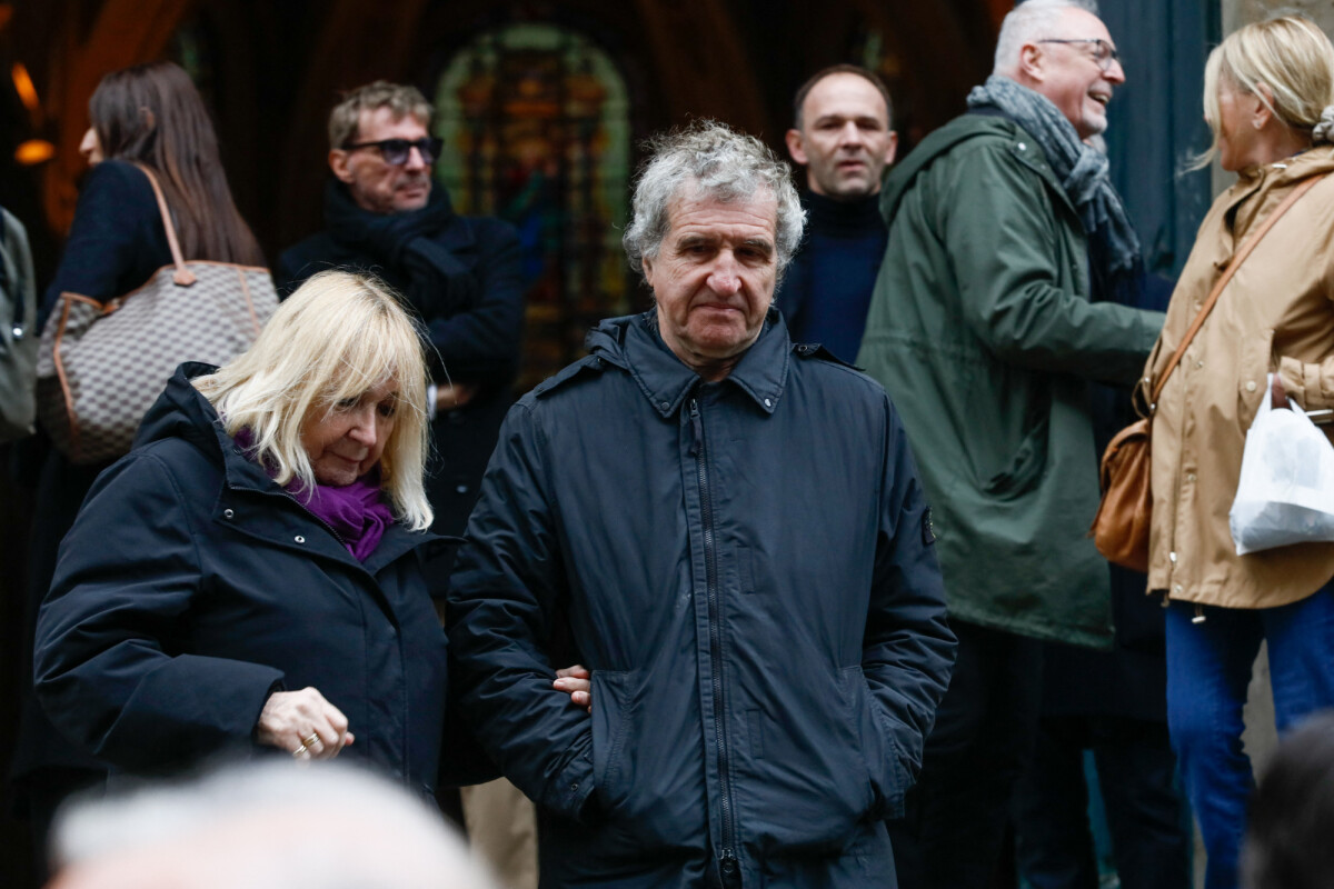 Photo : Exclusif - Gérard Leclerc et sa femme Julie - Sorties des ...