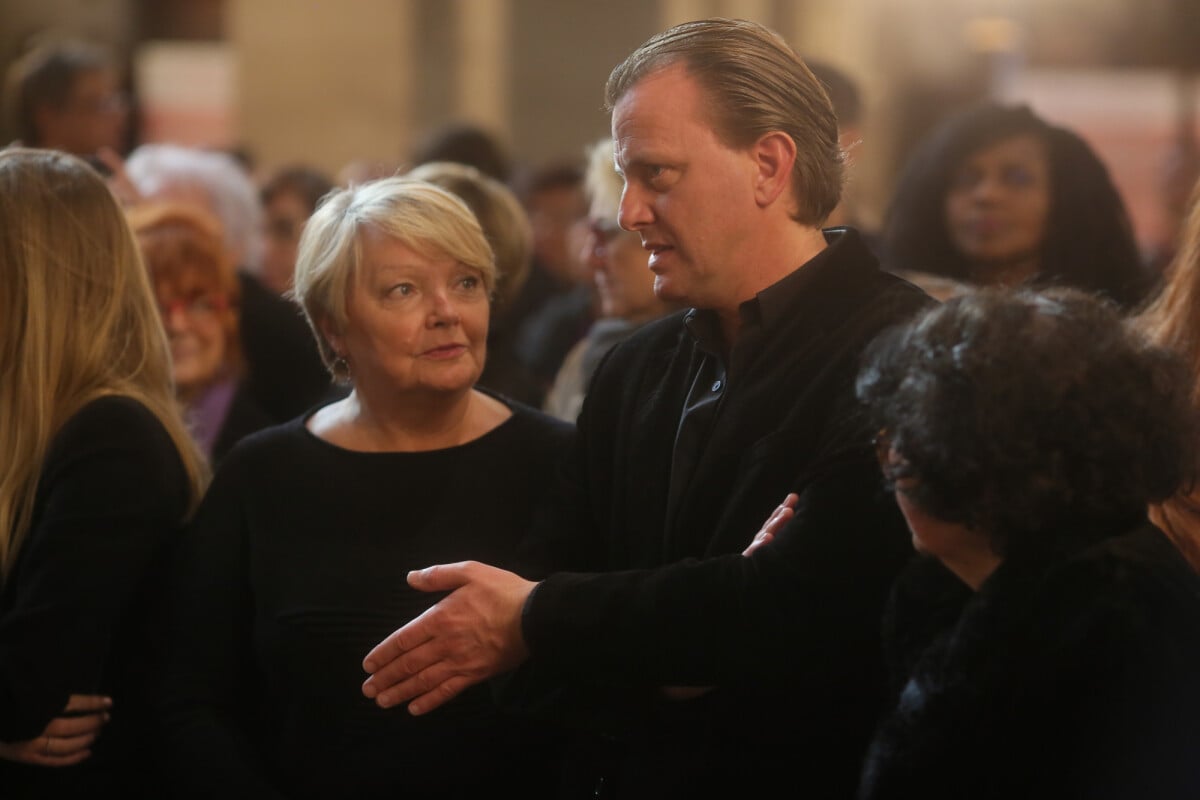 Photo : Claude François Junior (Jr), sa mère Isabelle Forêt lors de la ...