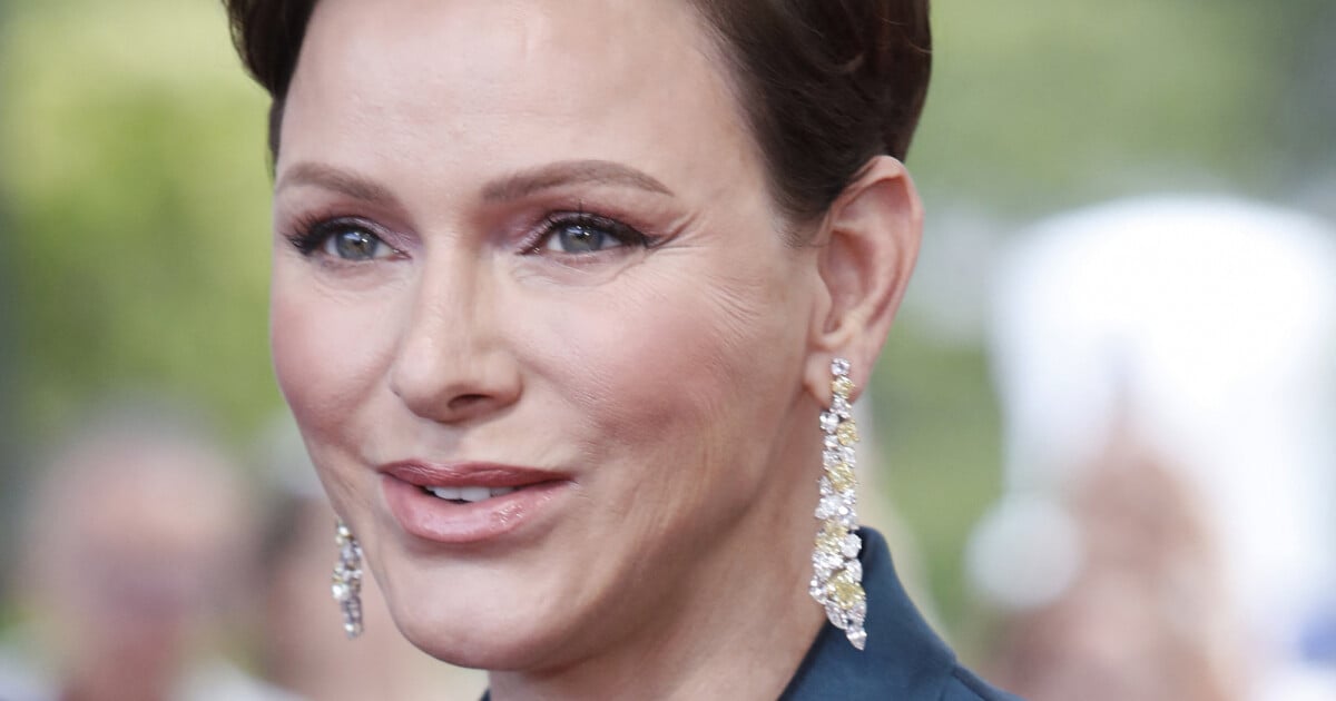 PHOTOS Charlene de Monaco dévoile ses épaules, la princesse charme les ...