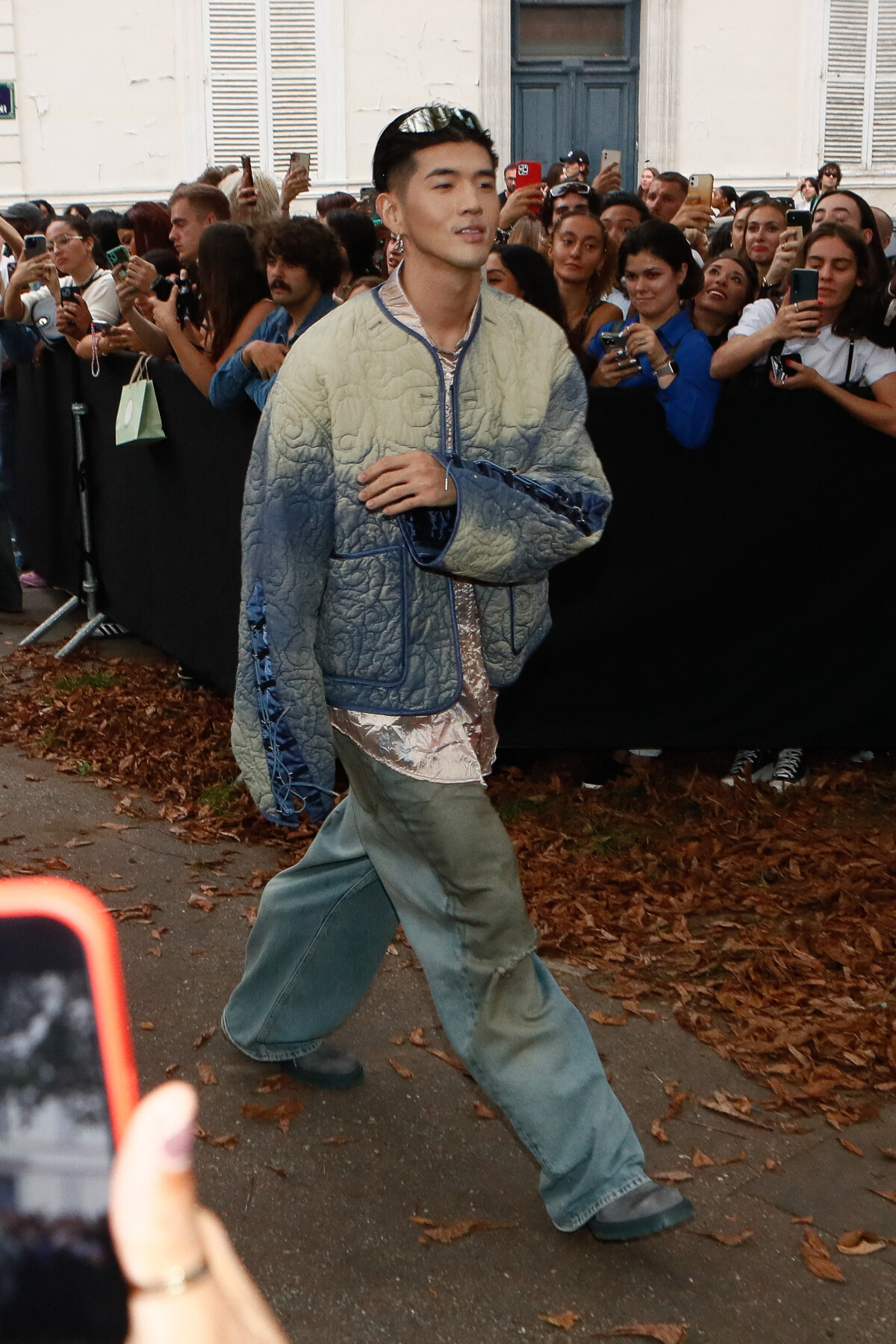 Photo : Matthew Kim (aka BM ou Big Matthew) - Arrivées au défilé de ...