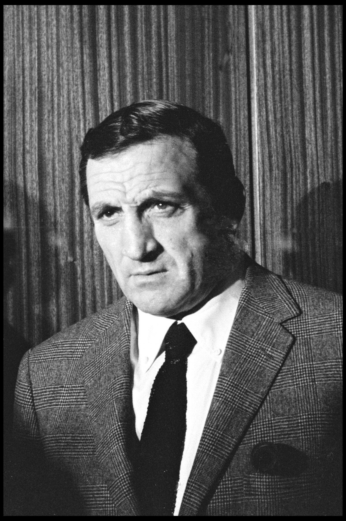 Photo : Archives - Lino Ventura à la première du film "Le Rapace" à Paris en 1968. - Purepeople