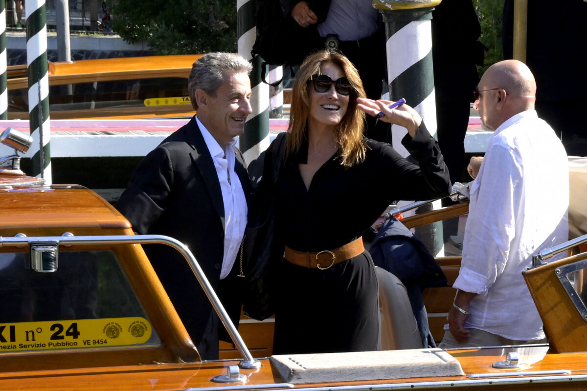 Photo : L'ancien président français Nicolas Sarkozy et sa femme Carla ...