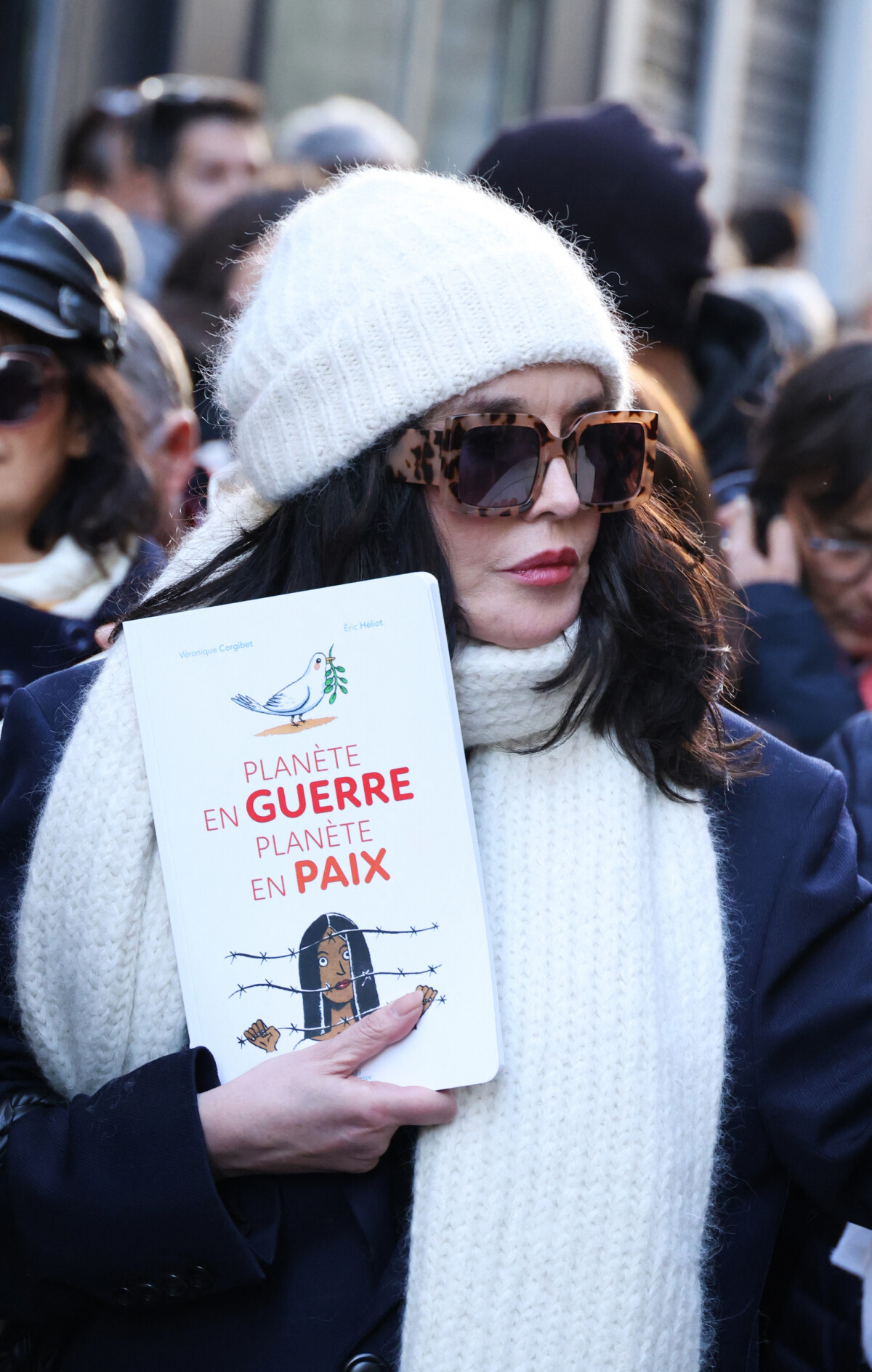 Photo : Isabelle Adjani - Les célébrités participent à la marche ...