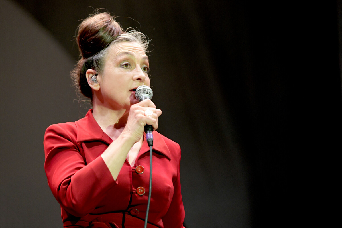 Photo : Catherine Ringer en concert à l'ouverture du 49ème Nice Jazz ...