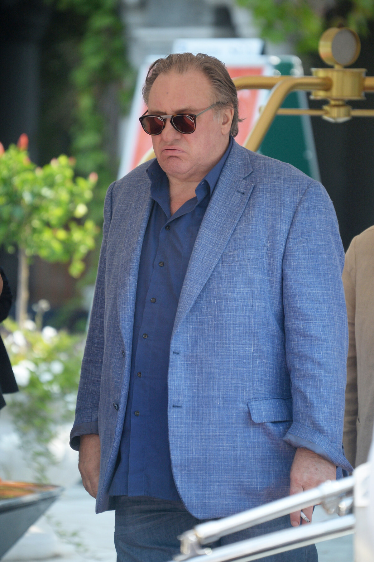 Photo : Gérard Depardieu - People au Lido lors du 74ème Festival ...