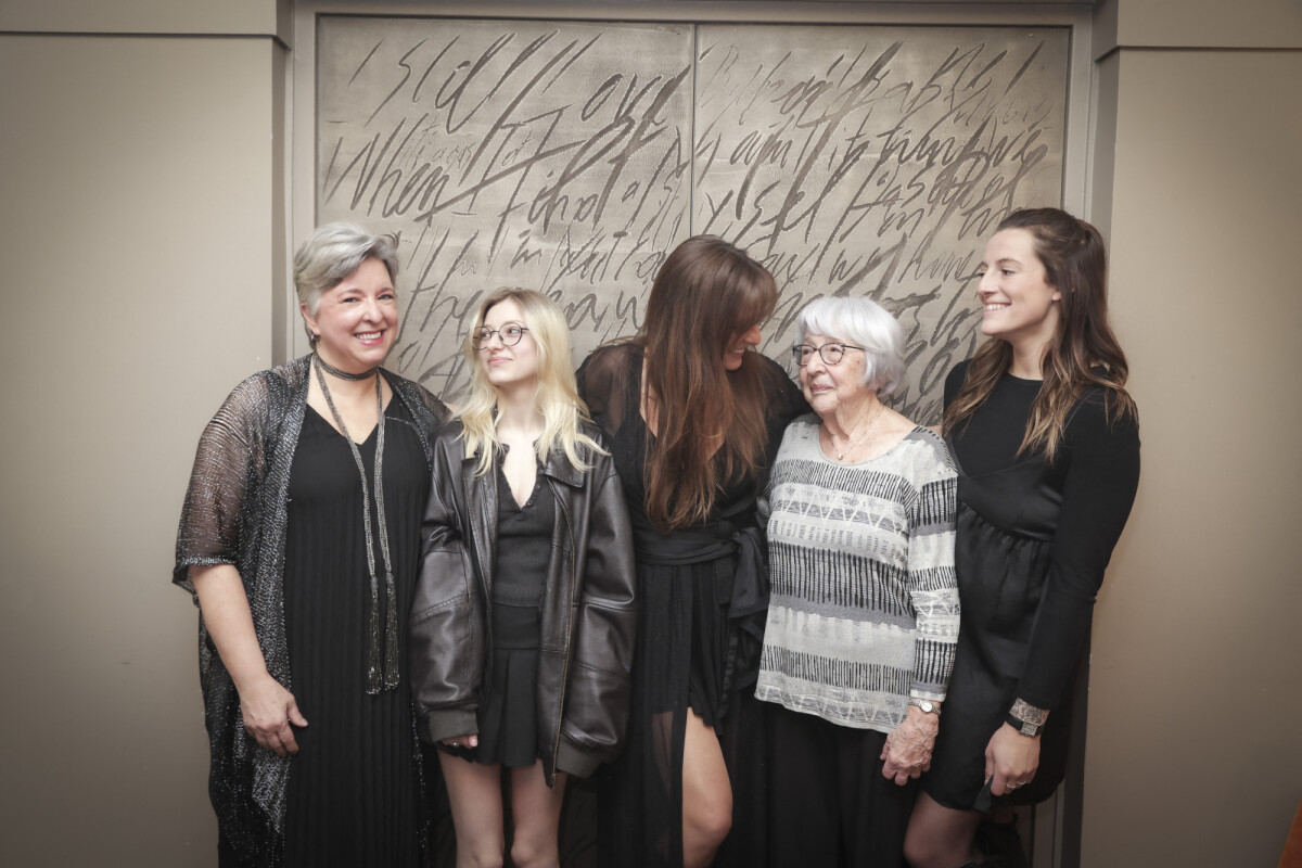 Photo : Un clan très soudé ! Exclusif - Lynda Lemay entourée de sa ...