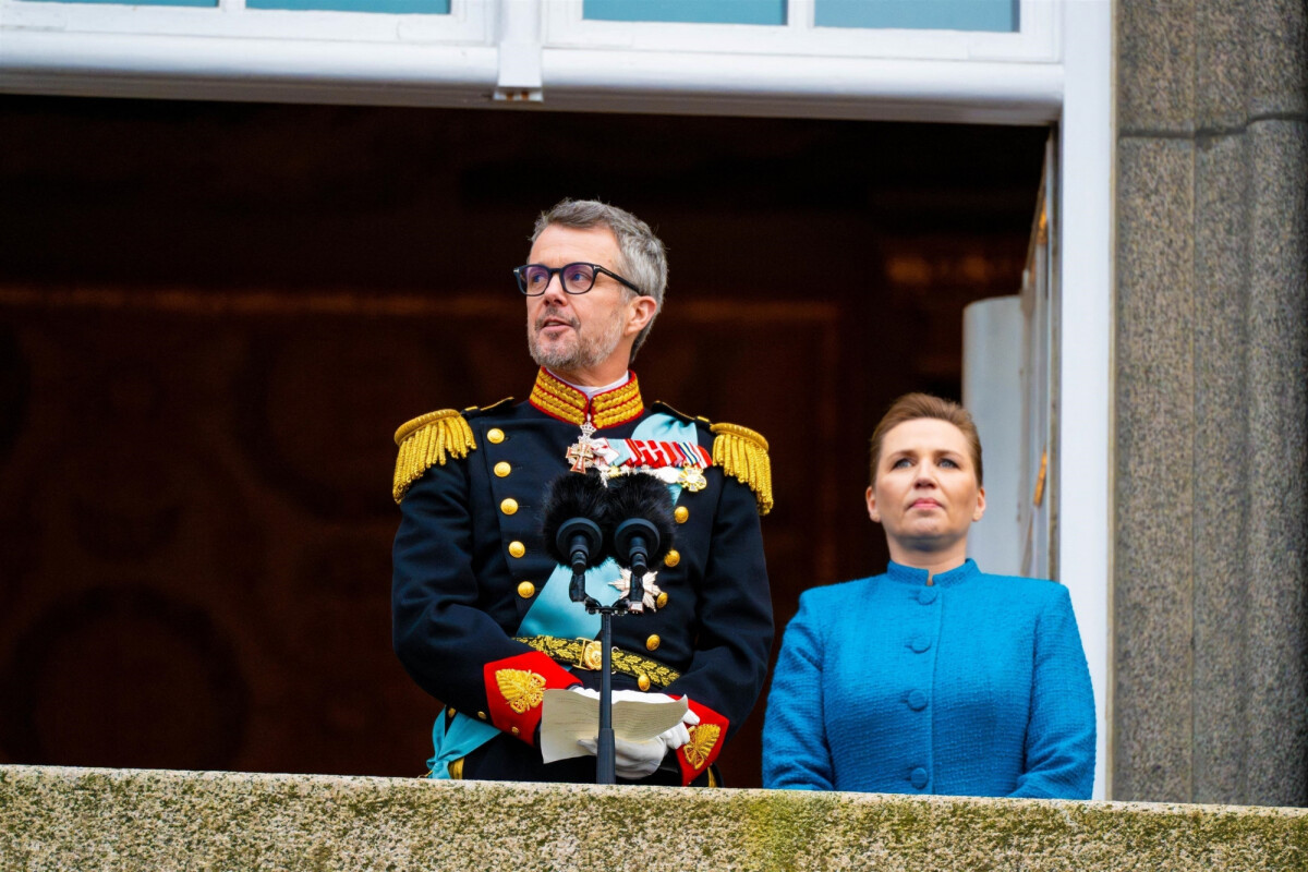 Photo : Le roi Frederik X de Danemark et la Première ministre de ...