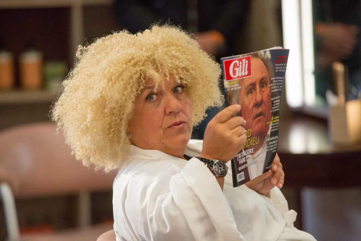 Photo : Exclusif - Mimie Mathy - Sketch Le Salon de coiffure - Tournage ...