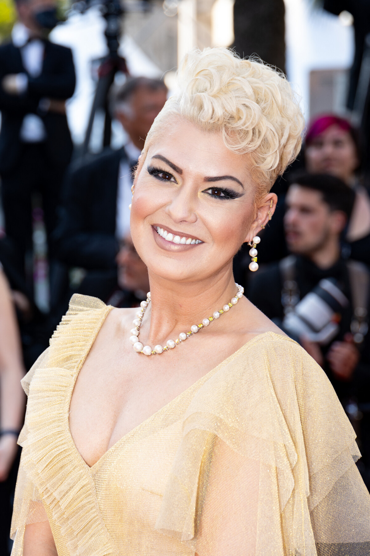 Photo : Katrina Patchett - Montée des marches du film " Club Zéro ...