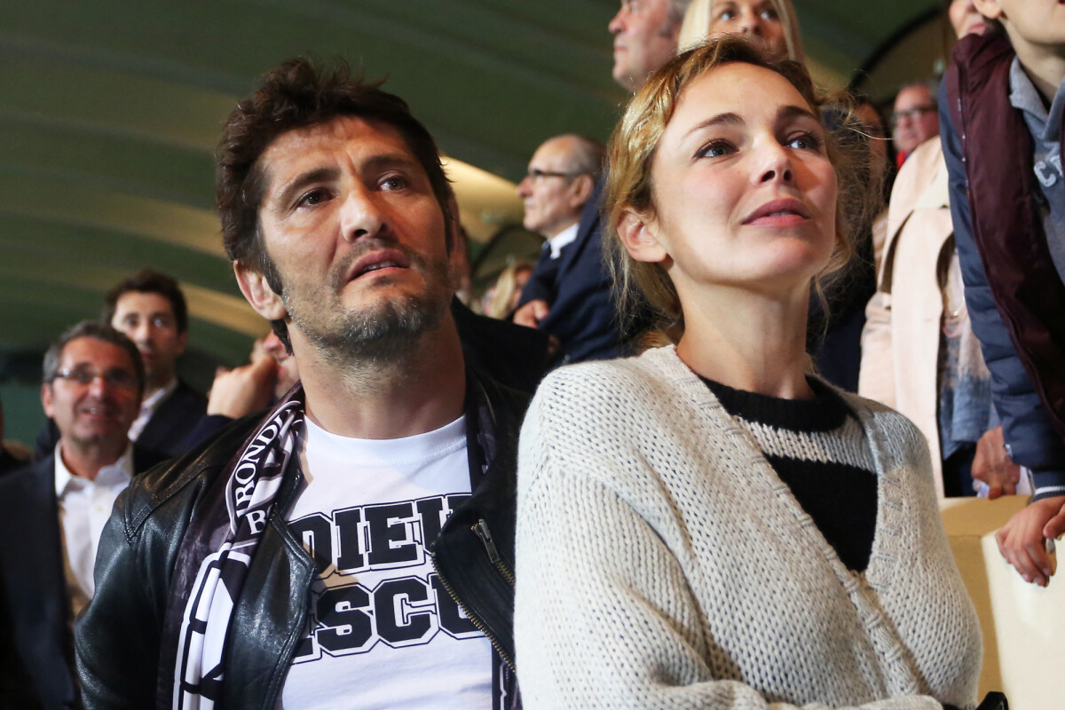 Photo : Bixente Lizarazu et Claire Keim lors du match opposant les ... Photo : Bixente Lizarazu et Claire Keim lors du match opposant les ...