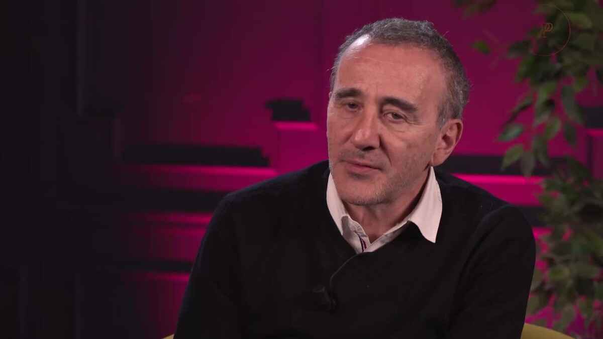 Vidéo : Elie Semoun dans l'émission de Purepeople, "En privé avec ...