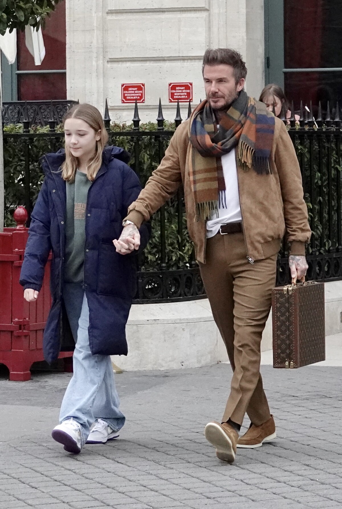 Photo : David et sa fille Harper vont au restaurant, Fashion week Paris ...