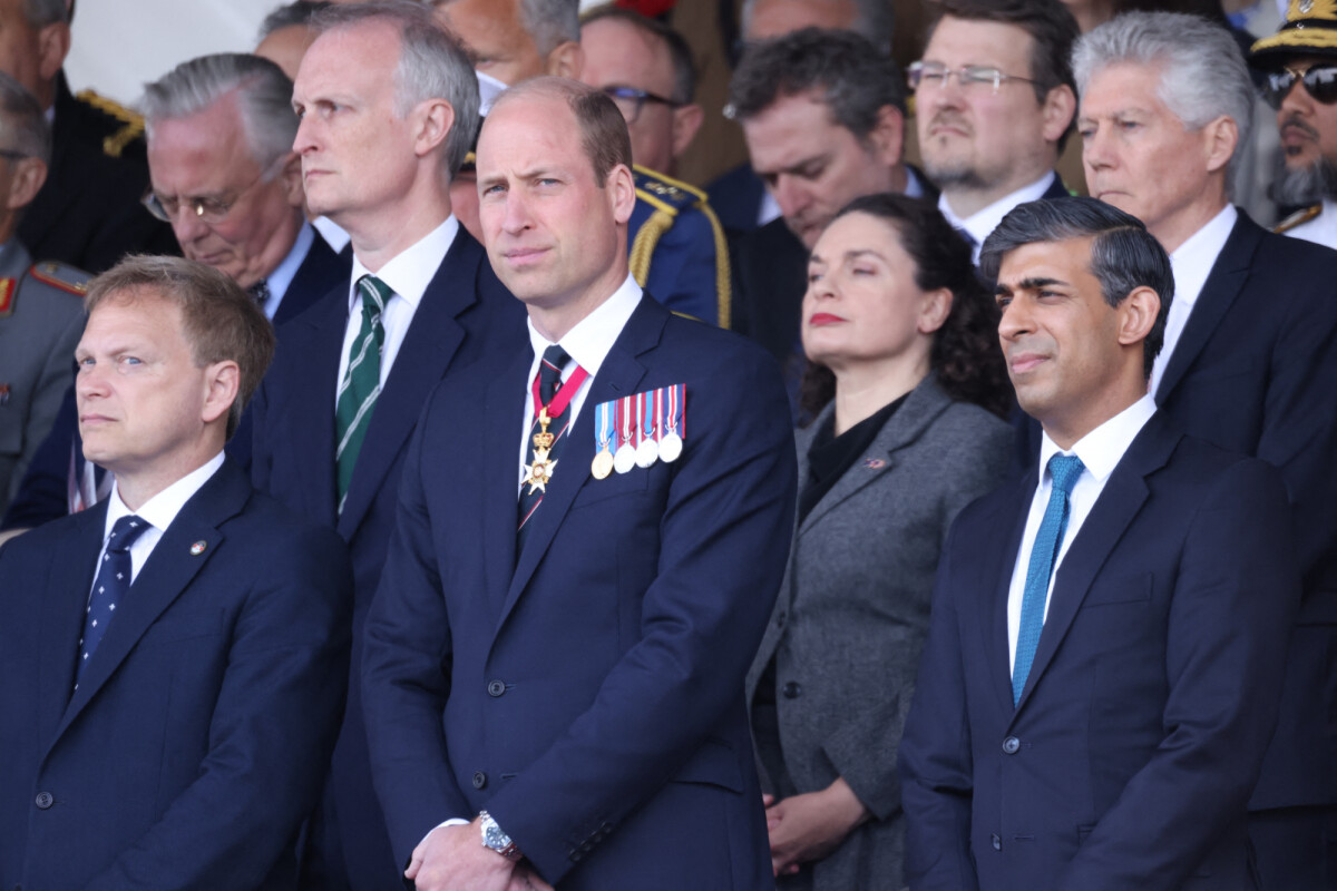 Photo : Le prince William était ce mercredi à Portsmouth Grant Shapps ...