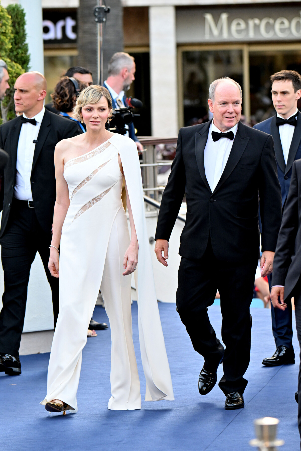 Photo : Le prince Albert II de Monaco et la princesse Charlene durant ...