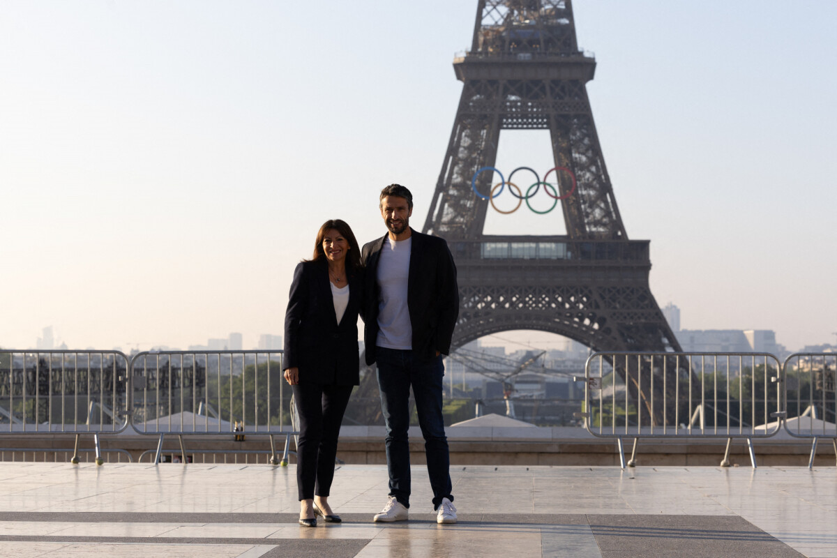 Photo : La maire de Paris Anne Hidalgo et le responsable de Paris 2024 ...