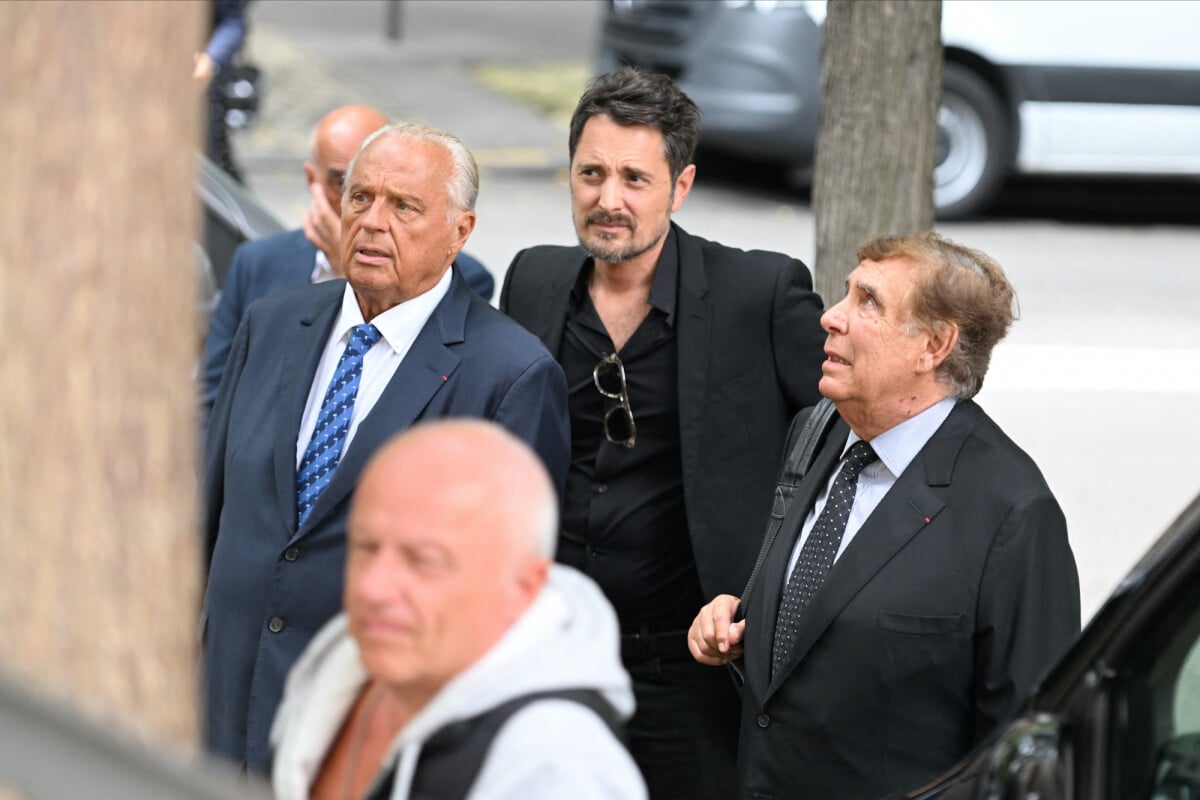 Photo : Du beau monde est venu rendre un dernier hommage à Nonce ...