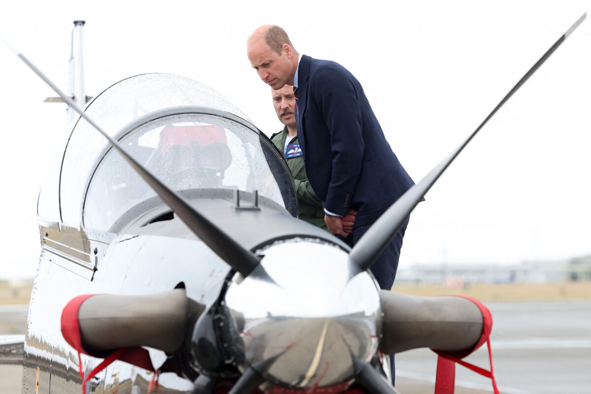 Photo : Le prince William de Galles, en tant que commodore de l'air, s ...
