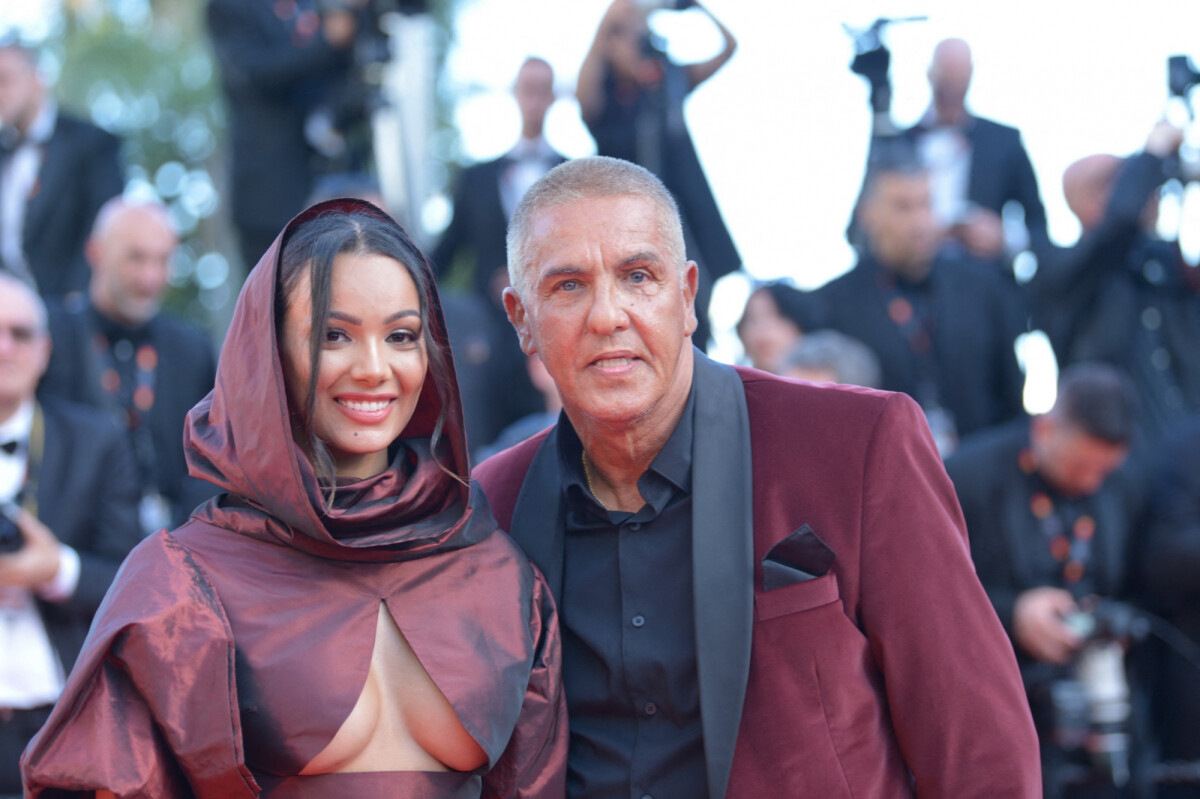 Photo : Samy Naceri et Sofia Athena - Montée des marches pour la ...