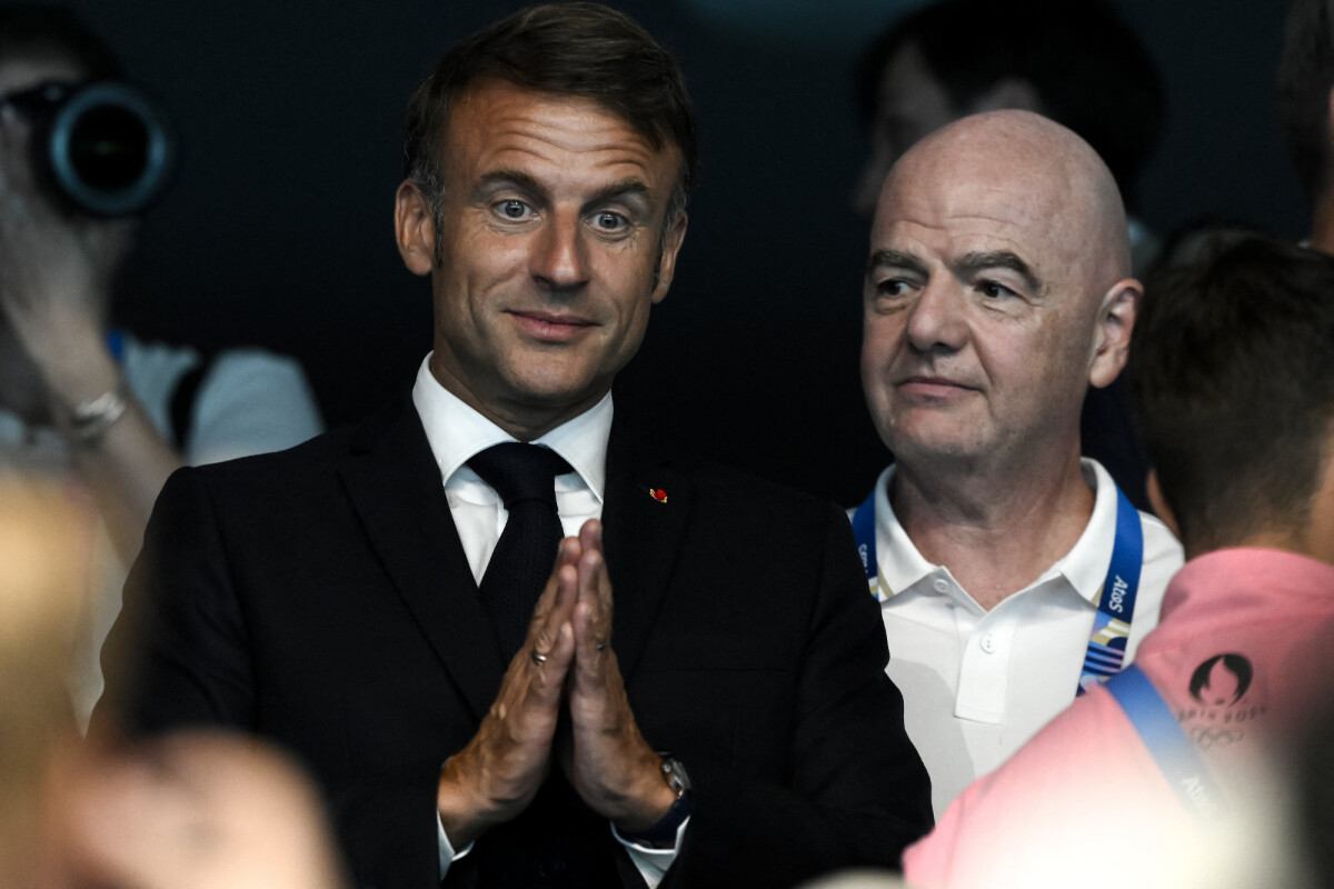 Photo : Emmanuel Macron, président de la République française et Gianni ...