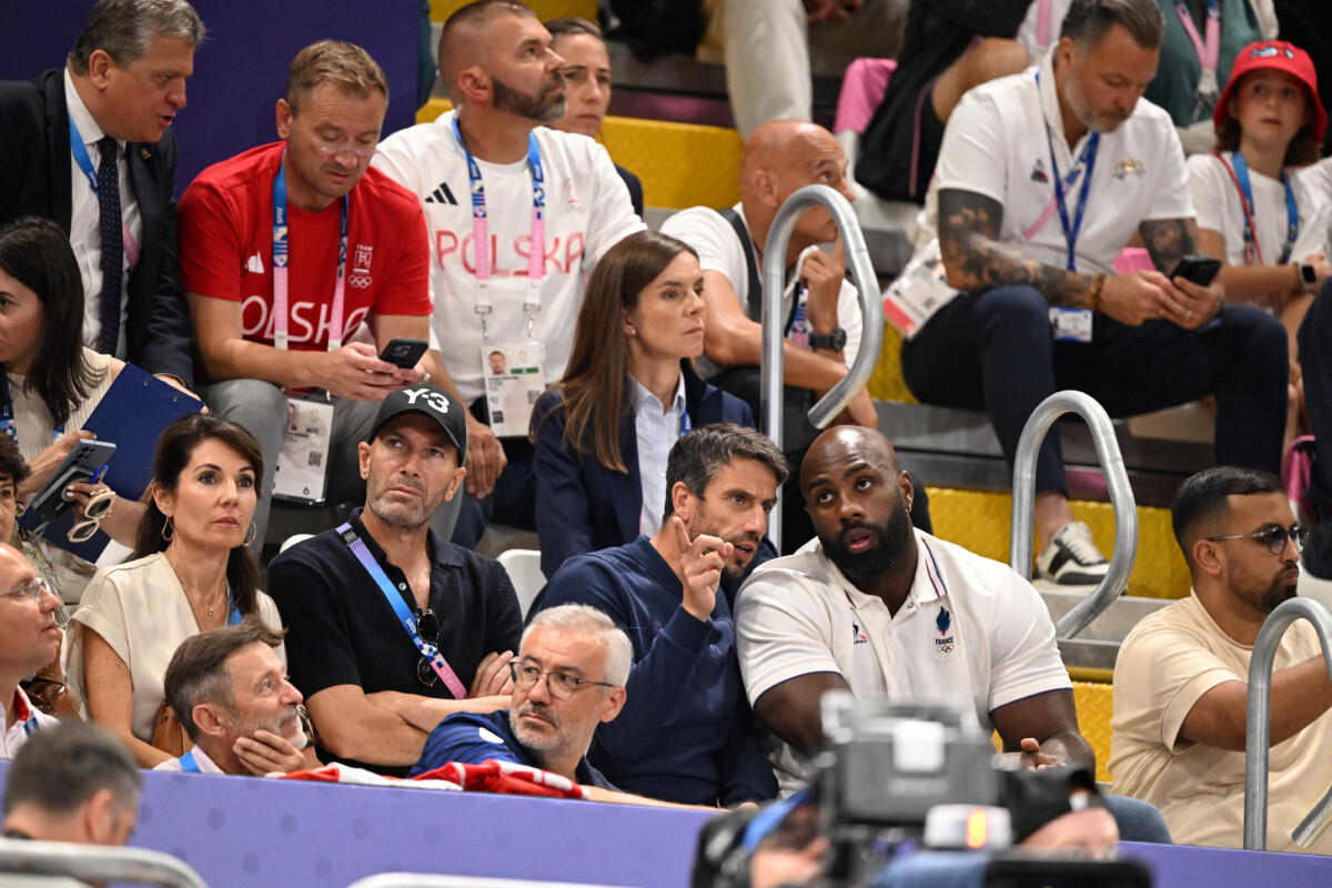 Photo : Zinedine Zidane et sa femme Véronique, Tony Estanguet, Teddy Riner dans les tribunes de ...