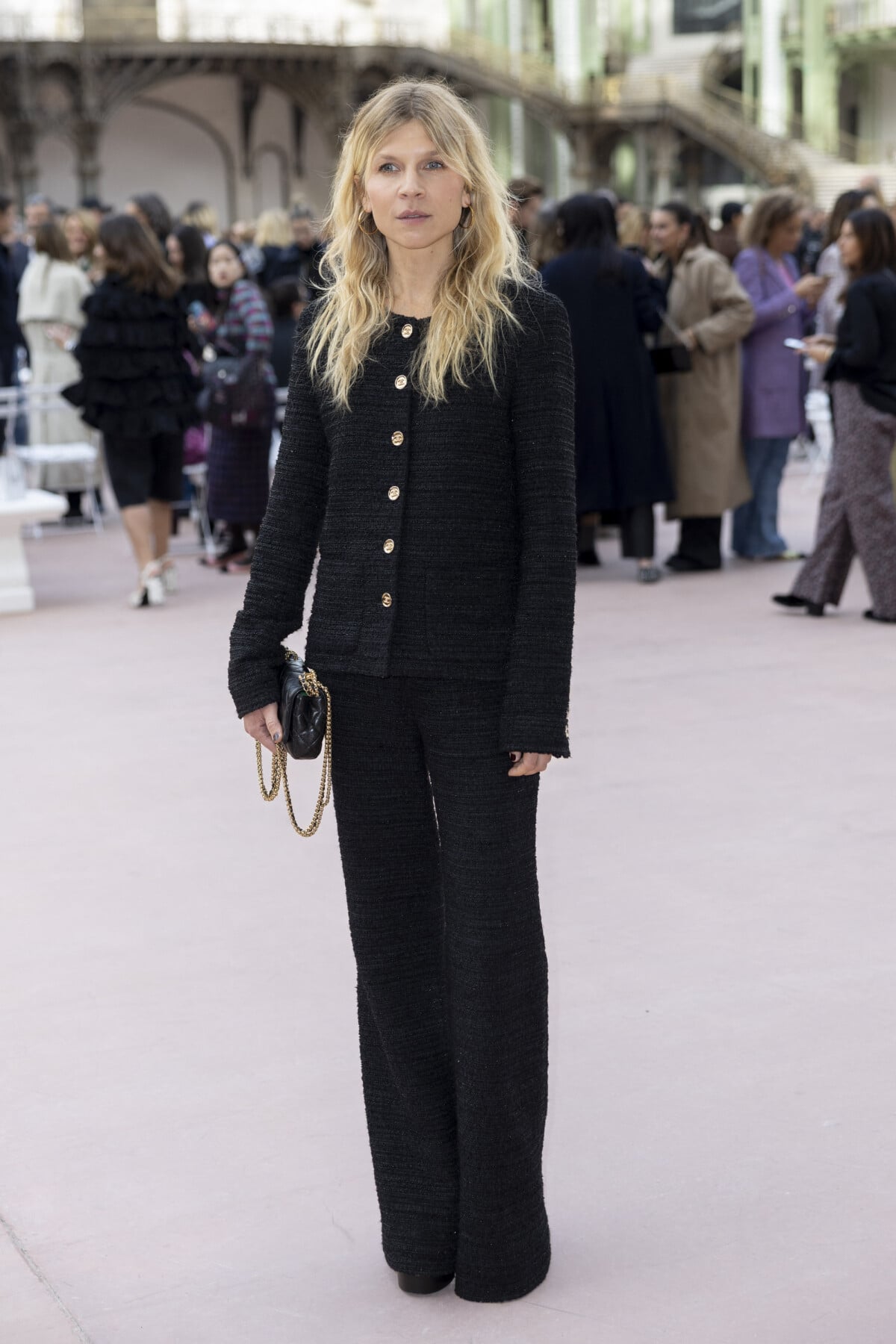 Photo : Clémence Poésy au Front Row du défilé de mode féminine Chanel ...