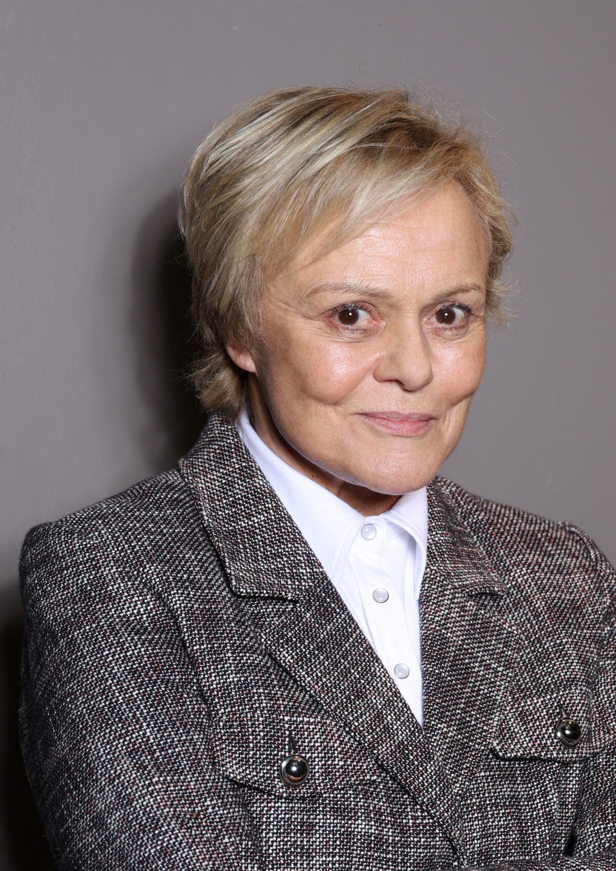 Photo : Exclusif - Portrait de Muriel Robin en marge du dévoilement du ...