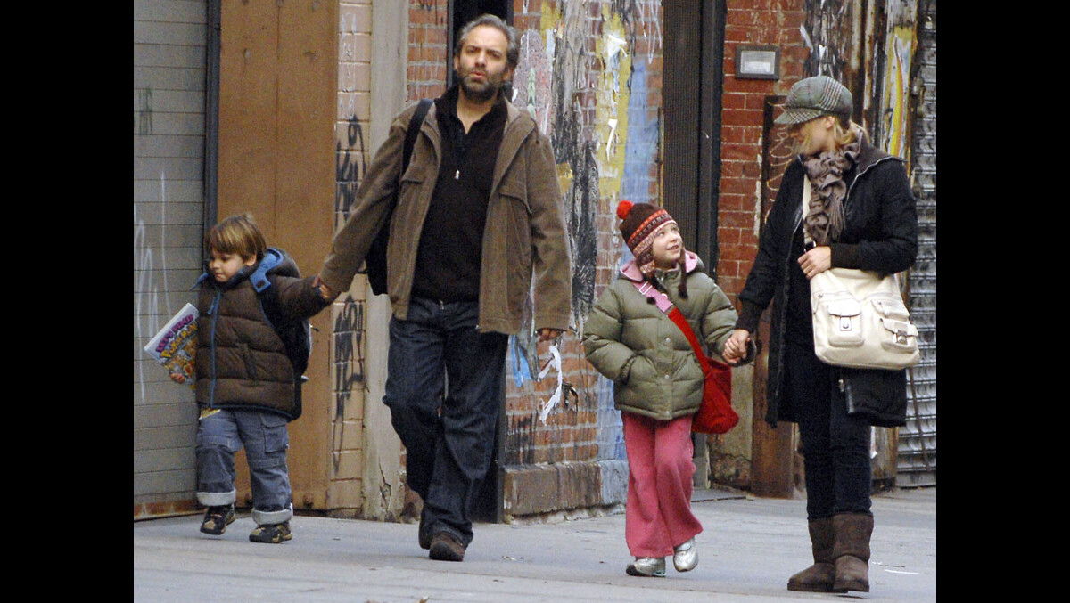 Photo : Sam Mendes et Kate Winslet avec leurs enfants Jon et Mia, en ...