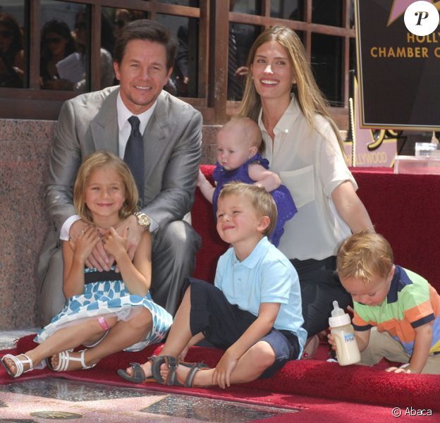 Mark Wahlberg partage son moment de gloire avec sa femme et ses ...