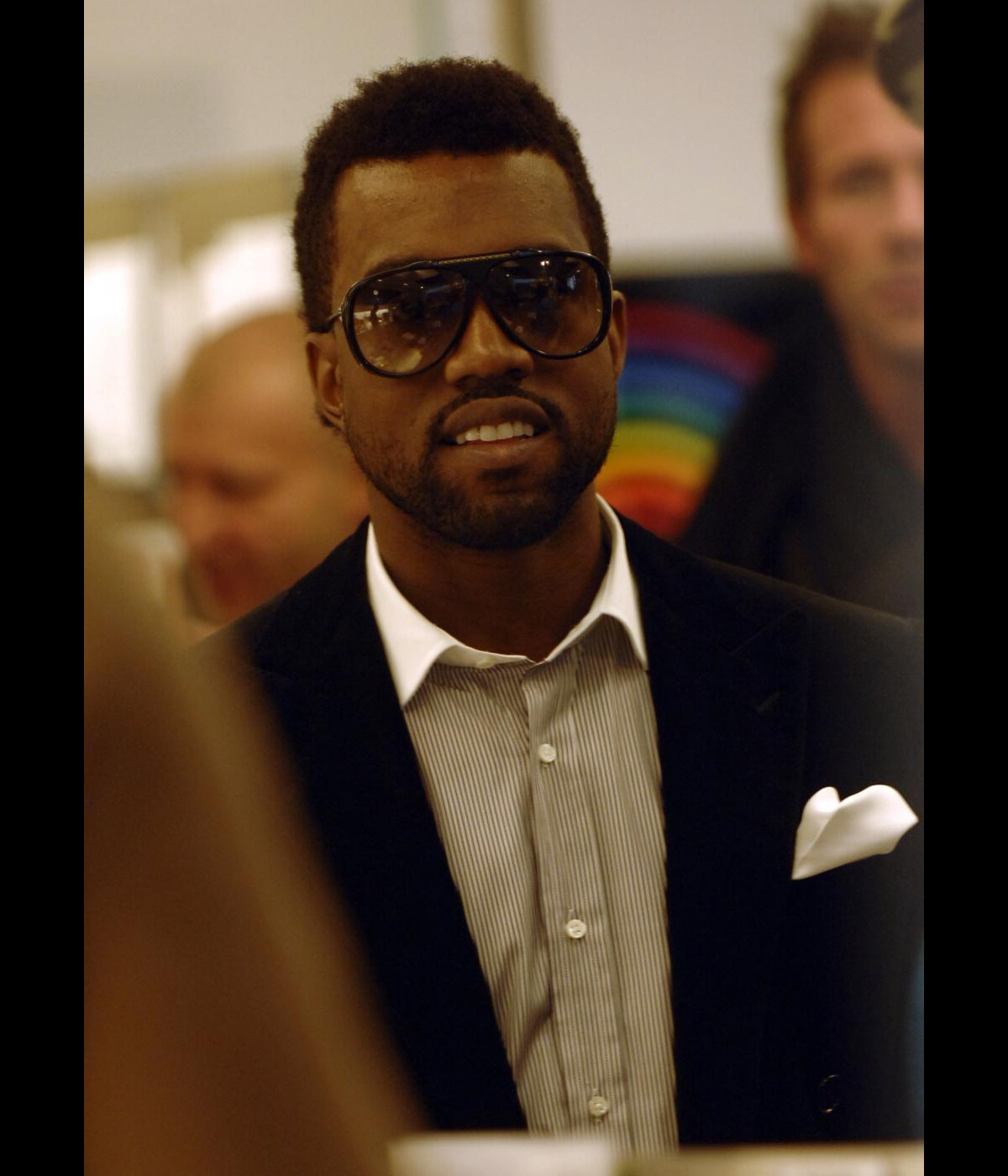 Vidéo : Kanye West offre un concert dans un avion, le 5 novembre 2010 ...