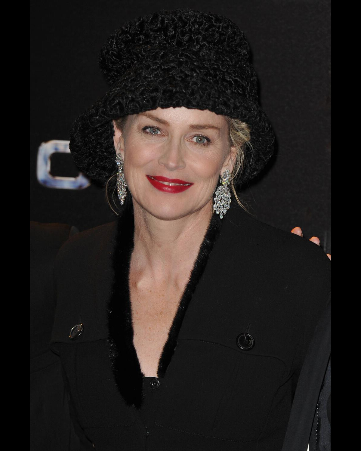 Photo : Sharon Stone assiste à l'avant-première de Largo Winch 2 au ...