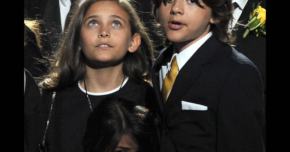 Les enfants de Michael Jackson, Prince, Paris et Blanket, pendant la ...