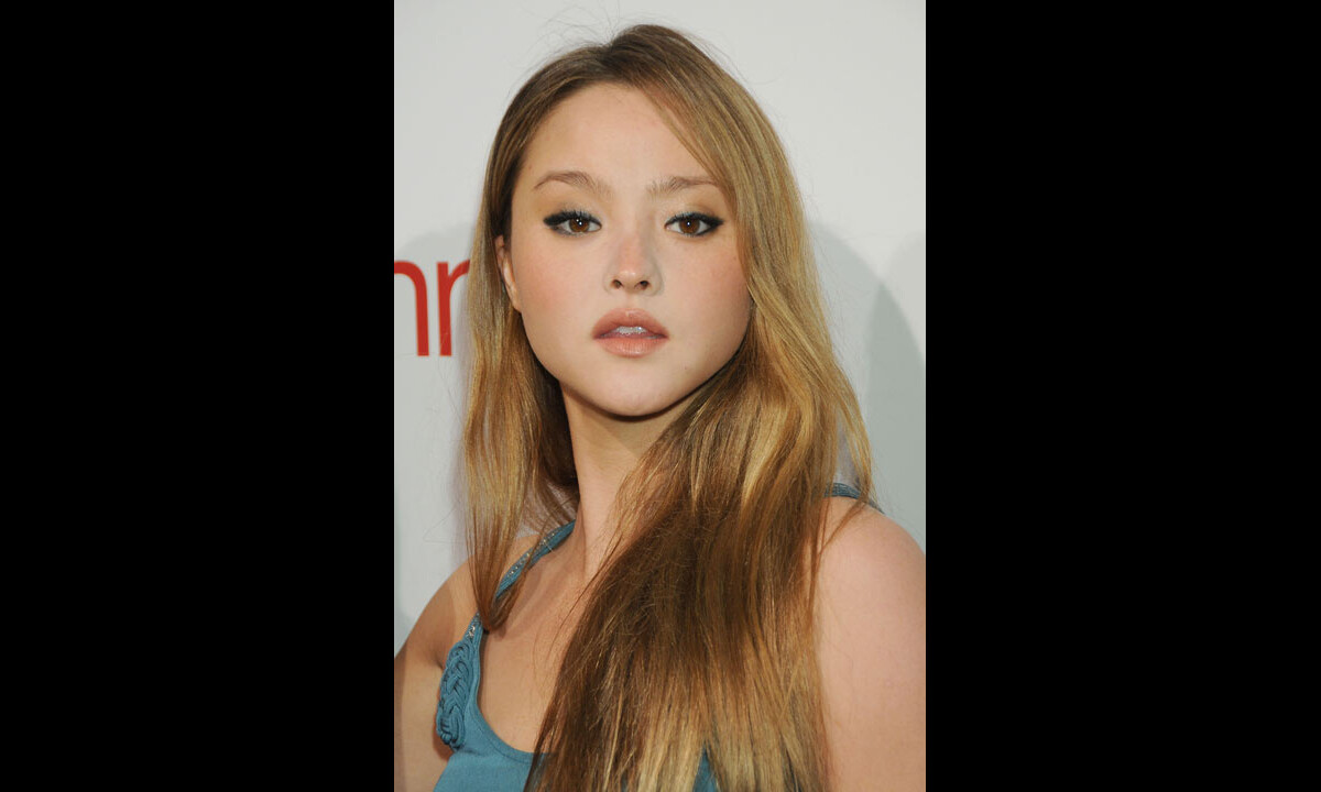 Photo : Devon Aoki pose en mai 2010 lors d'une soirée à Los Angeles ...