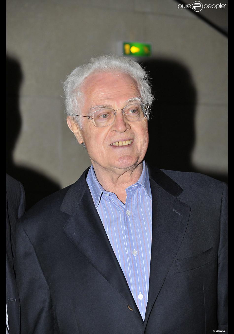 Lionel Jospin lors de l'avant-première du film Habemus Papam à Paris le ... Lionel Jospin lors de l'avant-première du film Habemus Papam à Paris le ...
