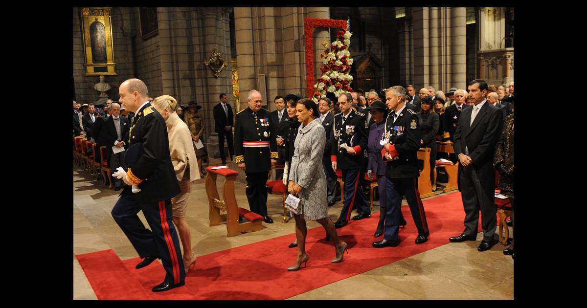 La famille Grimaldi lors de la messe donnée en Notre-Dame-Immaculée ...