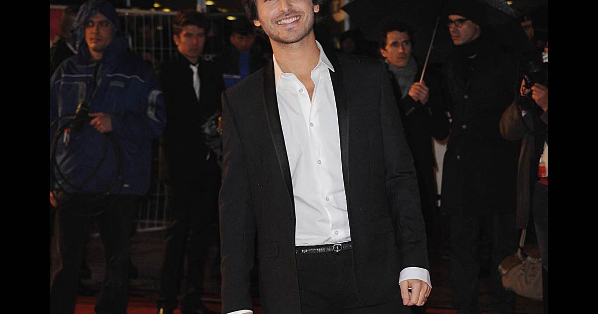 Mickaël Miro sur le tapis rouge des 13e NRJ Music Awards, le 28 janvier ...