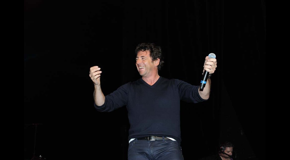 Photo : Patrick Bruel sur la scène de l'Olympia à Paris, le 7 mars 2012 ...