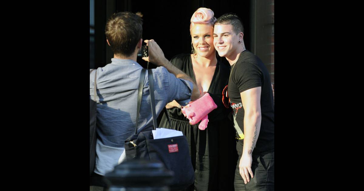 Pink, son mari Carey Hart et leur petite Willow Sage à New York le 13 ...