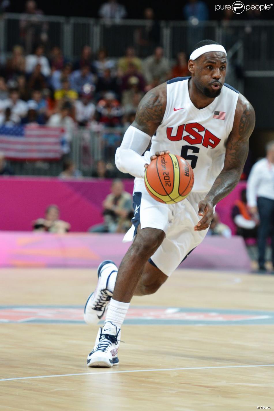 LeBron James lors de la rencontre entre l'équipe de France et Team USA ...